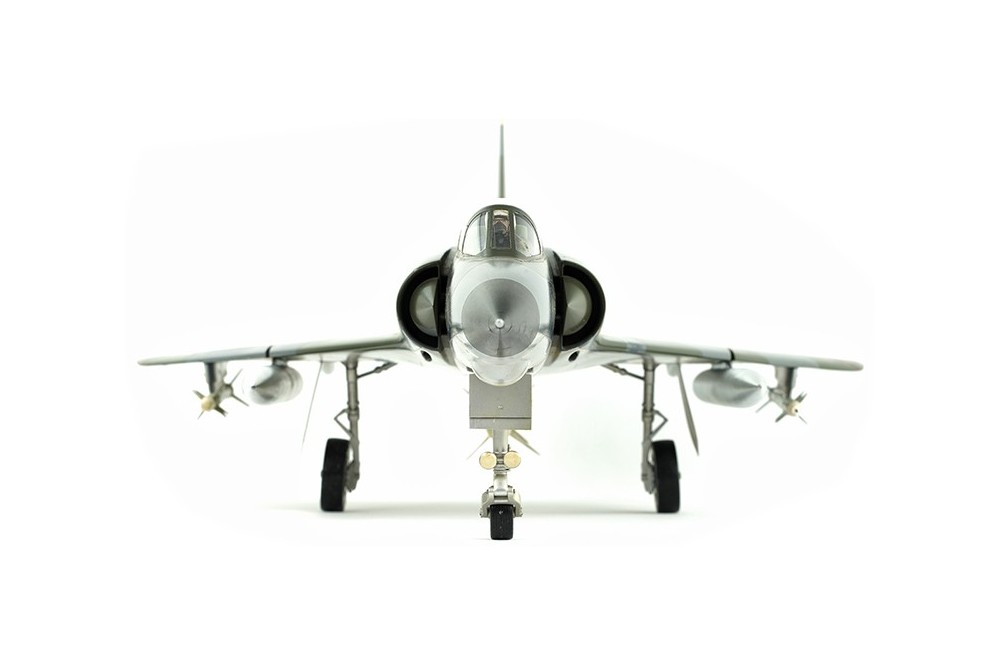 1:20 scale Mirage IIIE model